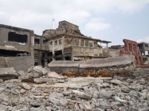 break・destroy・ruin・demolishの違い！英語で壊すの覚え方